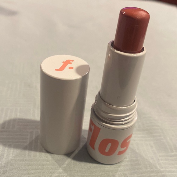 Floss | Makeup | New Floss The Concierge Cheek And Lip Tint | Poshmark